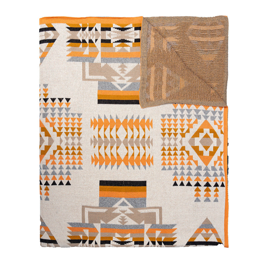Buy Stylish Throws Online at Best Prices | Living Shapes
